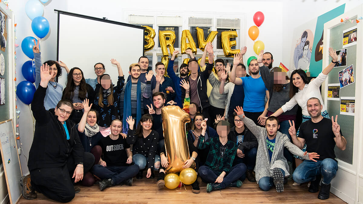 BraveLab: ЛГБТИ младежи | Фондация Билитис